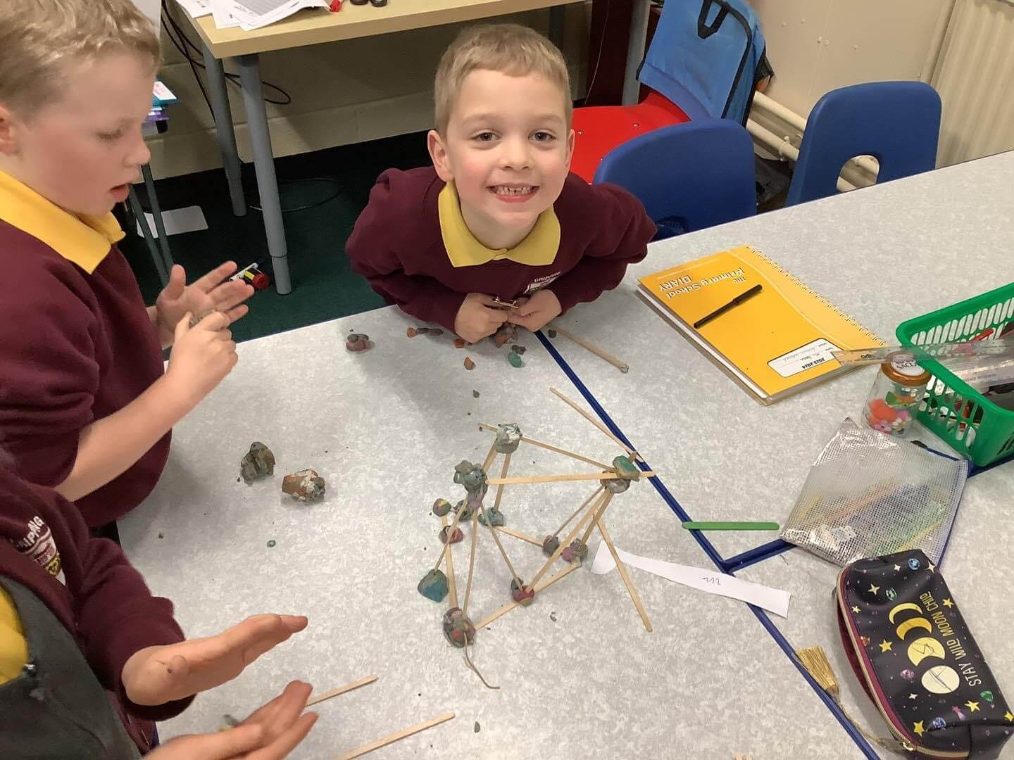 Science Club – Brabins Endowed Primary School